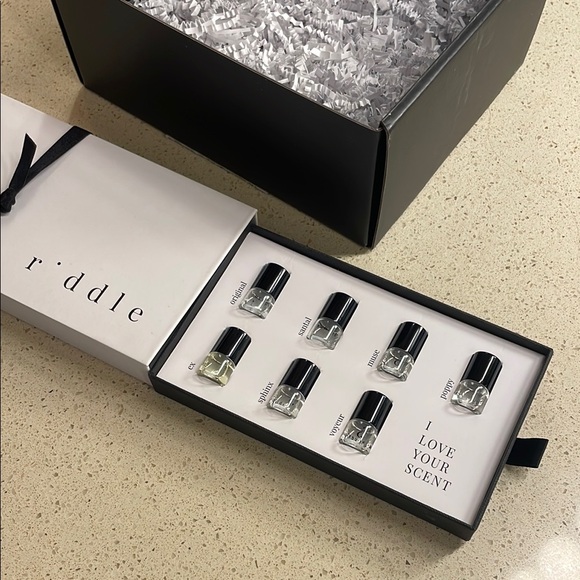 Riddle | Bath & Body | Riddle Perfume Oil Sample Kit Original Santal ...